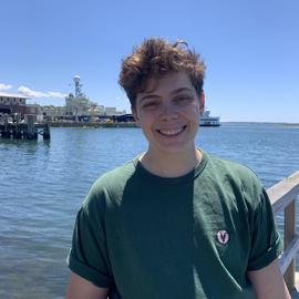 Controls on the ocean response to idealized Antarctic meltwater input ...